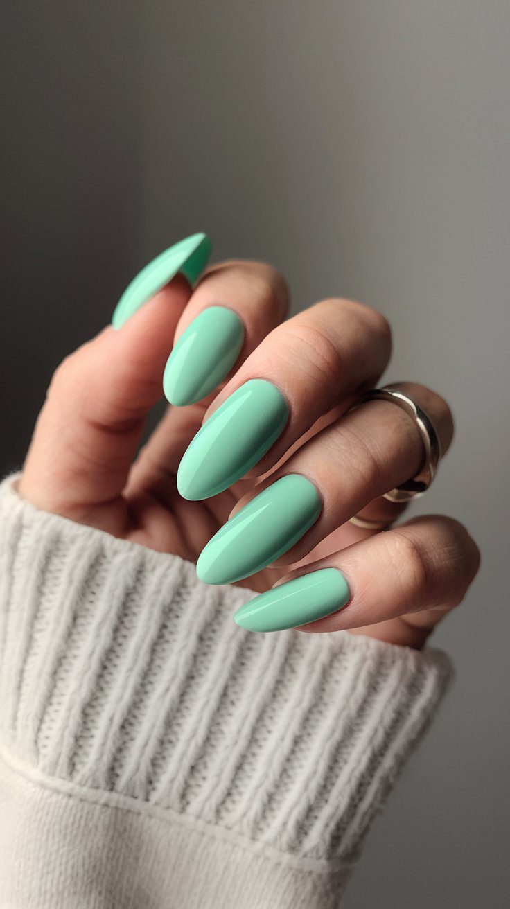 13+ Stunning Spring Almond Nails for a Fresh Seasonal Look